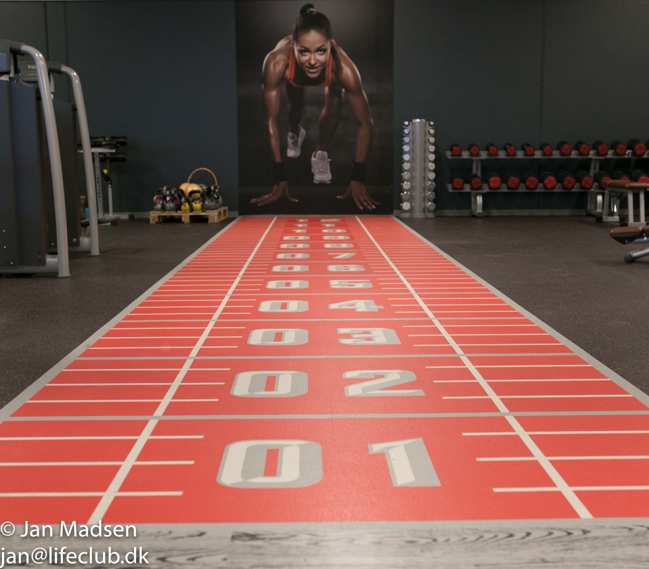 Gummigulv er stærkt og modstandsdygtigt. - Francks Gulvservice